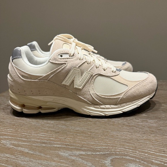 New Balance | Shoes | New Balance 202 R | Poshmark